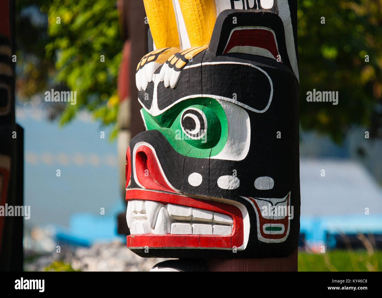 First Nations totem poles representing craftsmanship and unique culture ...
