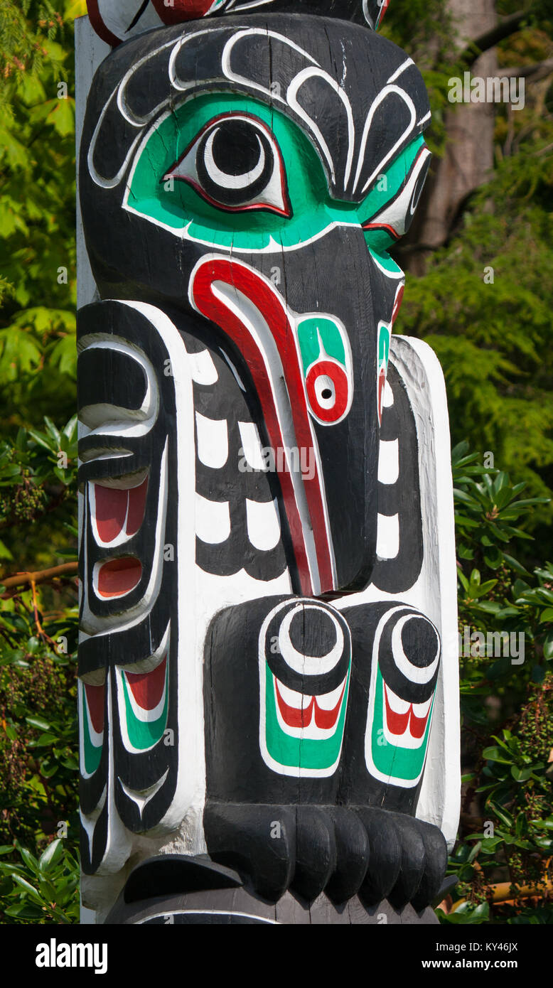 First Nations totem poles representing craftsmanship and unique culture ...