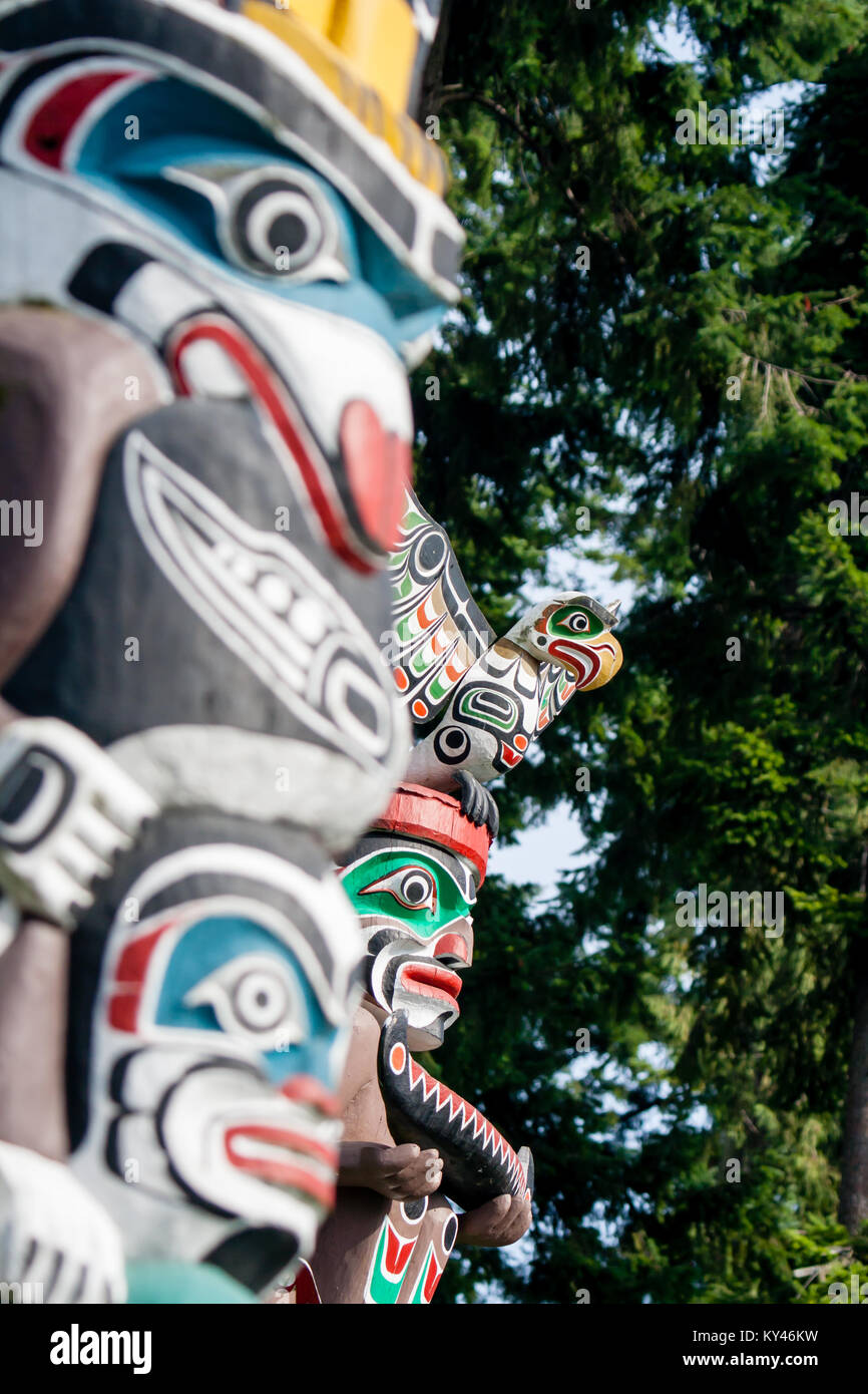 First Nations totem poles representing craftsmanship and unique culture ...