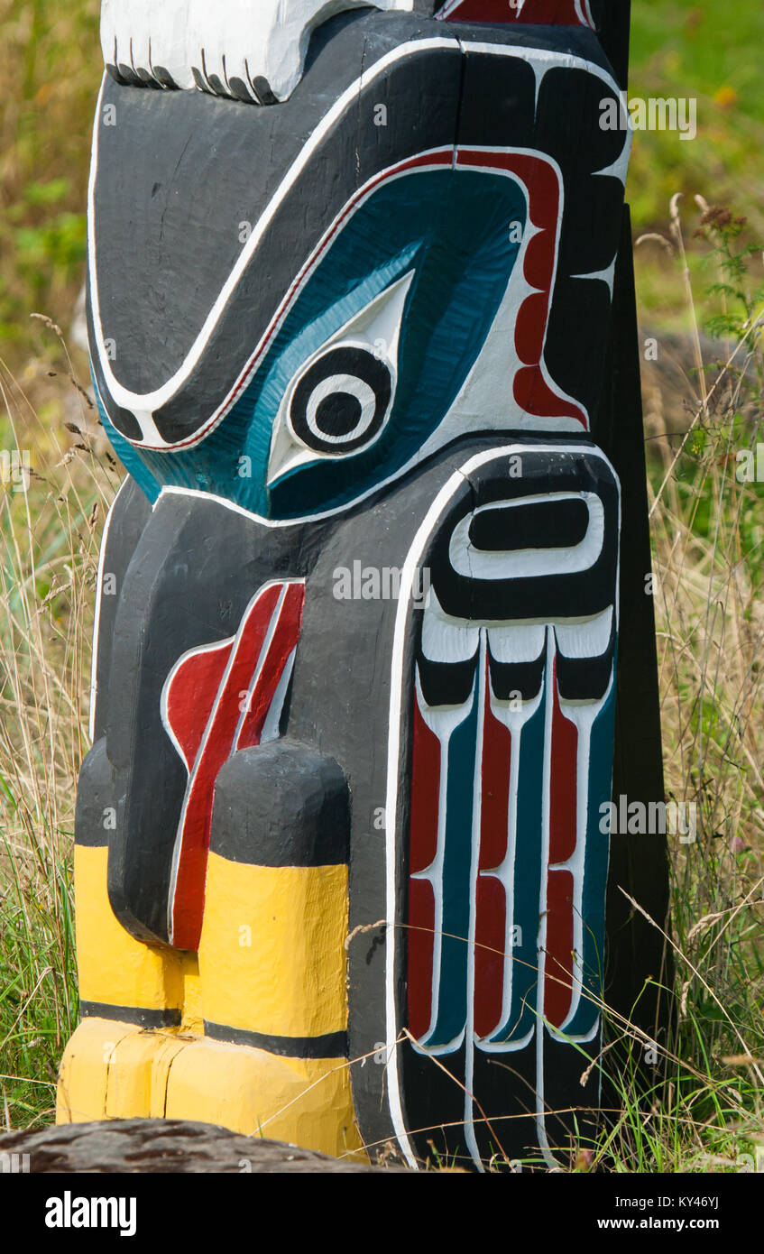 First Nations totem poles representing craftsmanship and unique culture ...