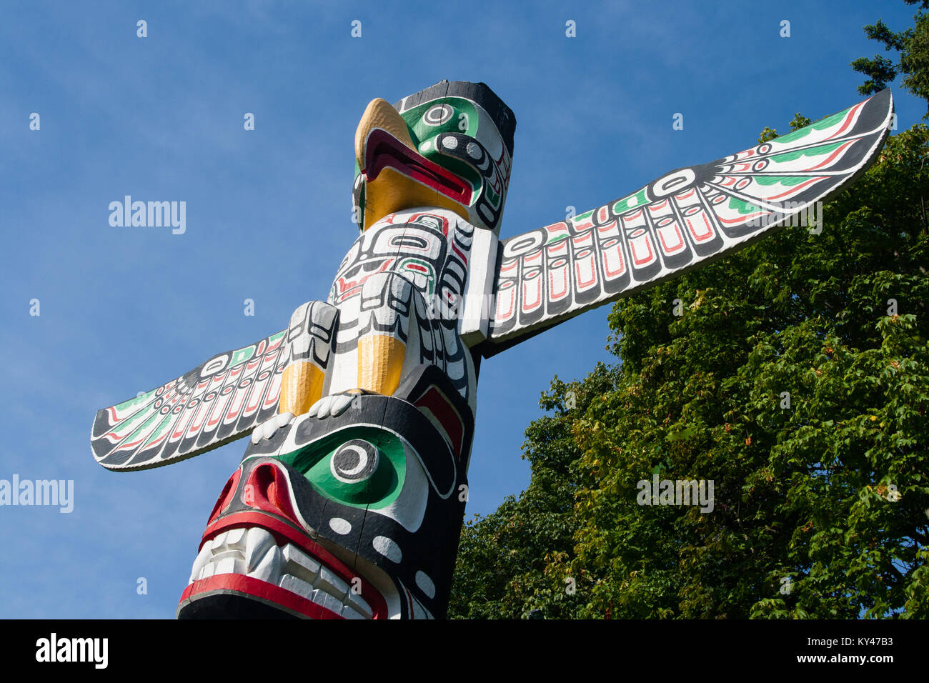 First Nations totem poles representing craftsmanship and unique culture ...