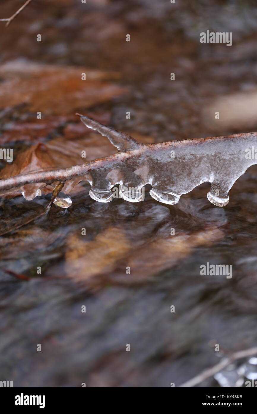 Ice sickles cold hi-res stock photography and images - Alamy