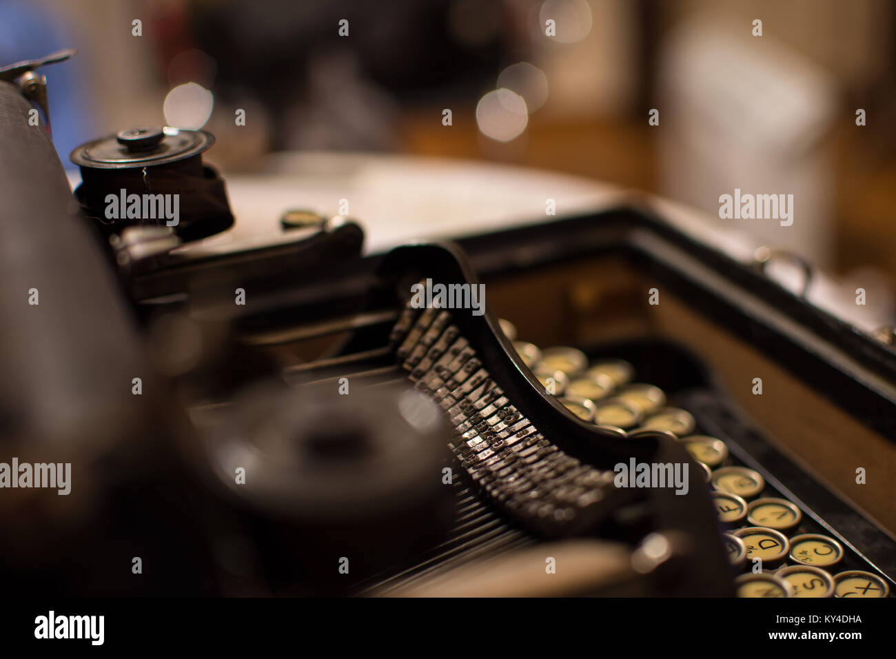 Letter writer hi-res stock photography and images - Alamy