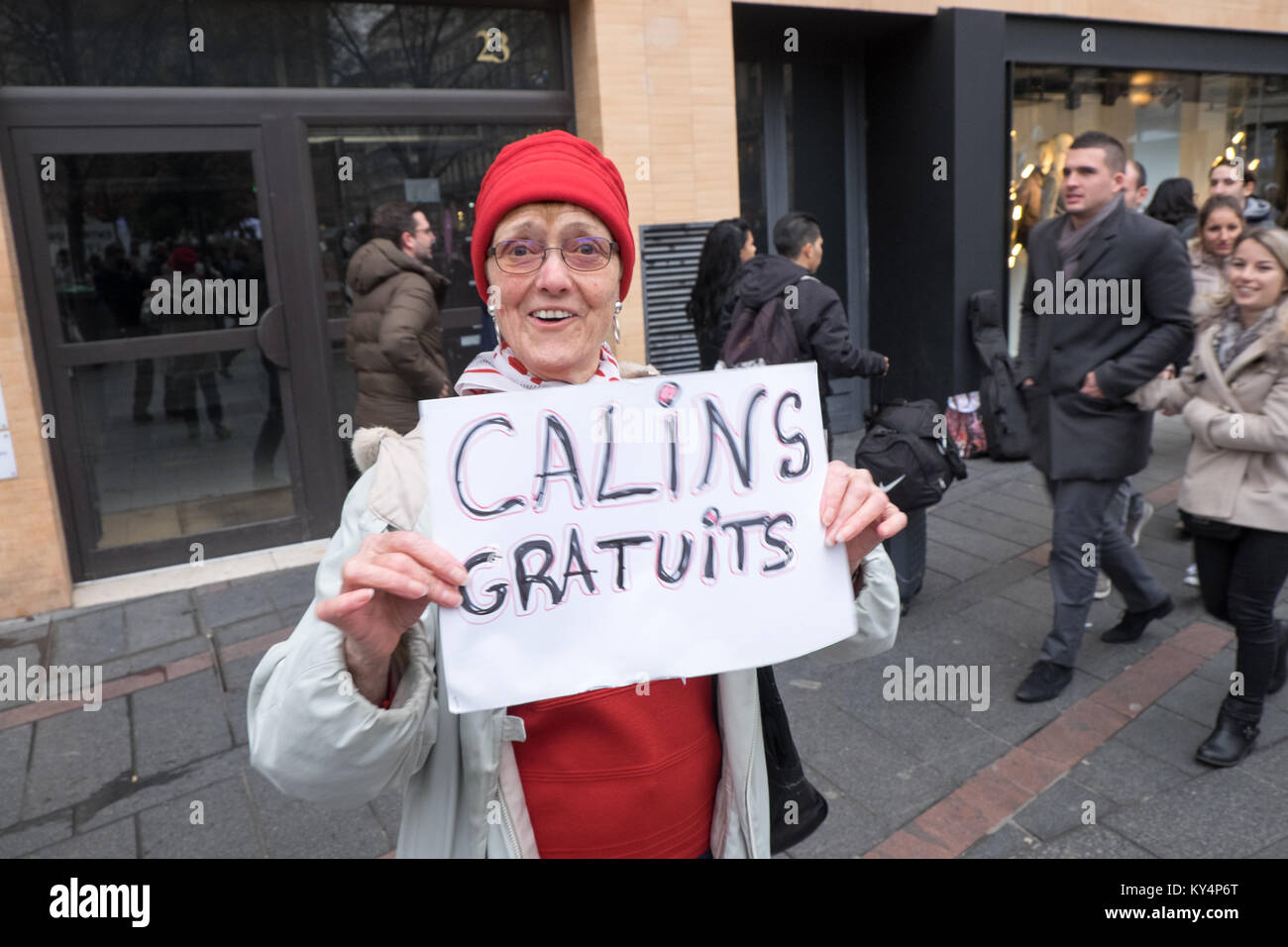 Free hugs hug hugging public hi-res stock photography and images - Alamy