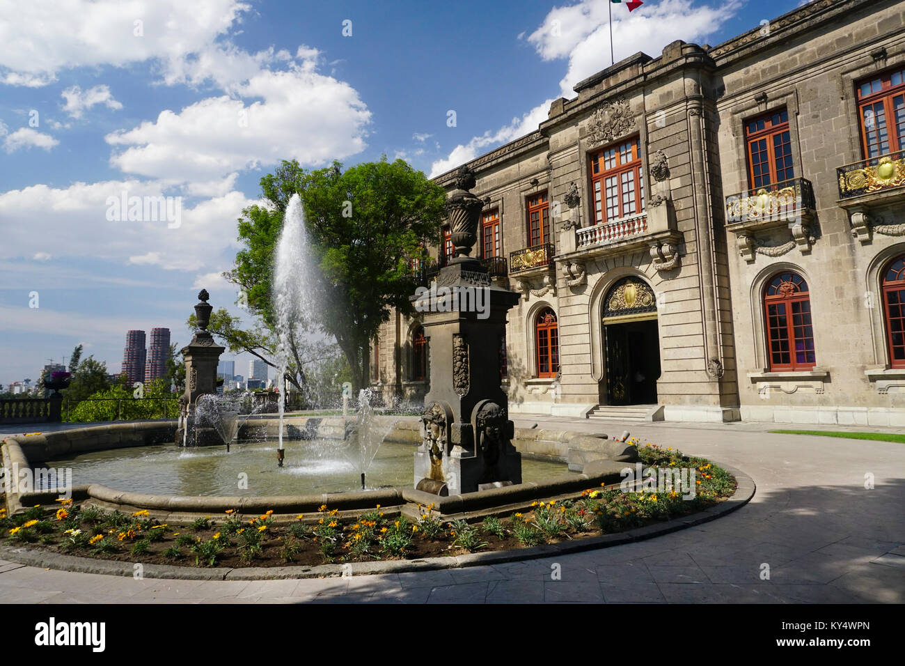 National Museum of History in the Castillo de Chapultepec (Chapultepec ...