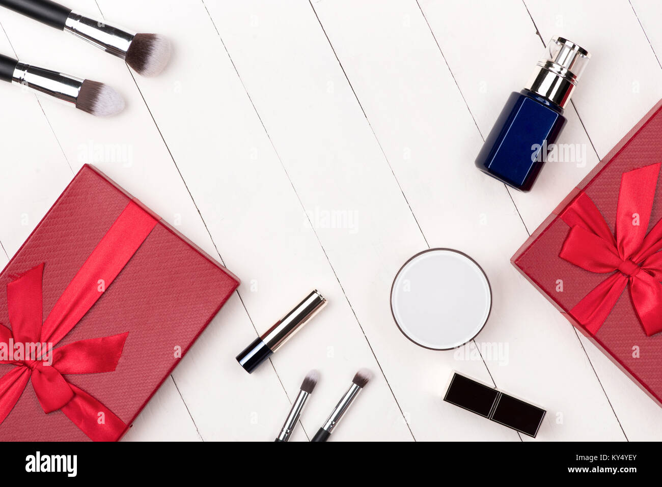 Cosmetics present hi-res stock photography and images - Alamy