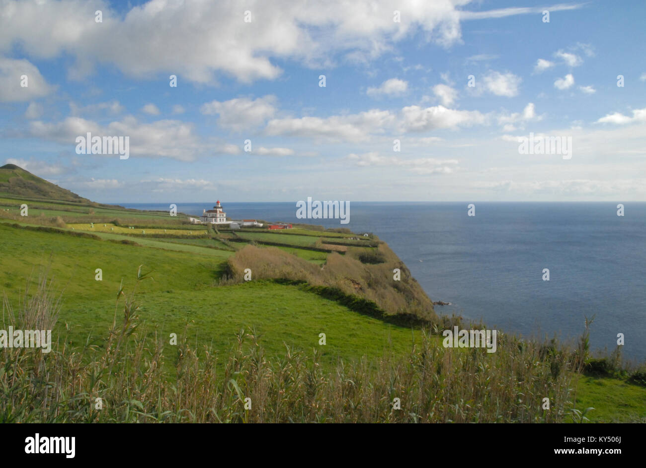 Farol da ponta da ferraria hi-res stock photography and images - Alamy