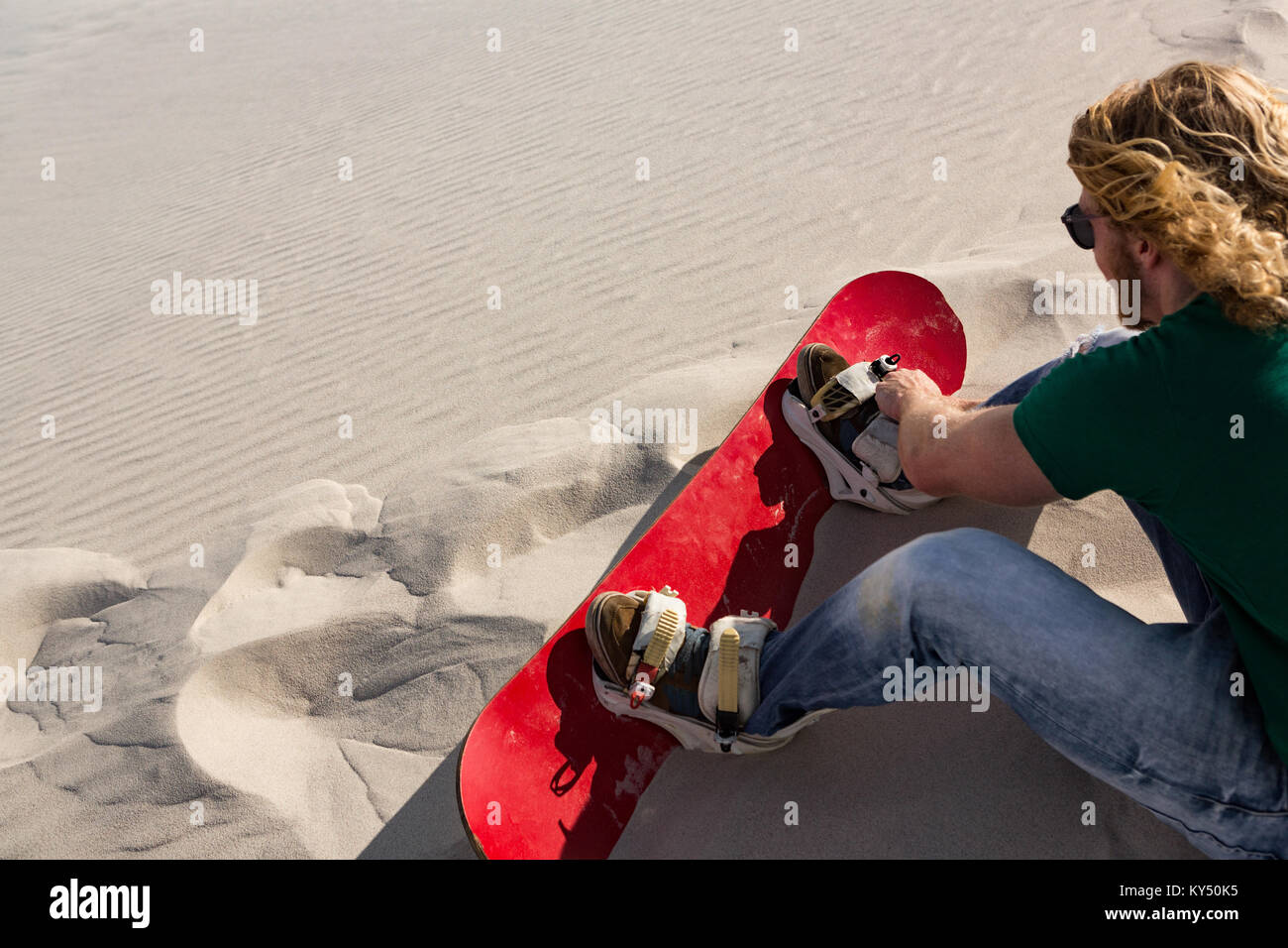 Sandboarding man hi-res stock photography and images - Alamy