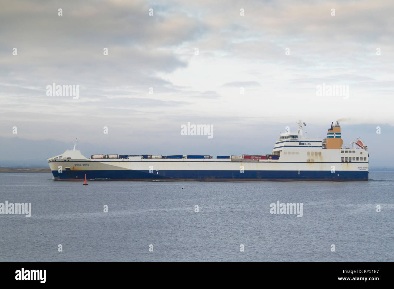 Ro ro ship hi-res stock photography and images - Alamy