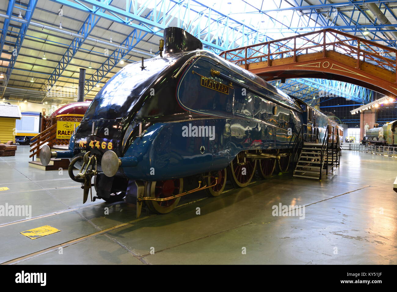 The a4 pacific class 'mallard hi-res stock photography and images - Alamy