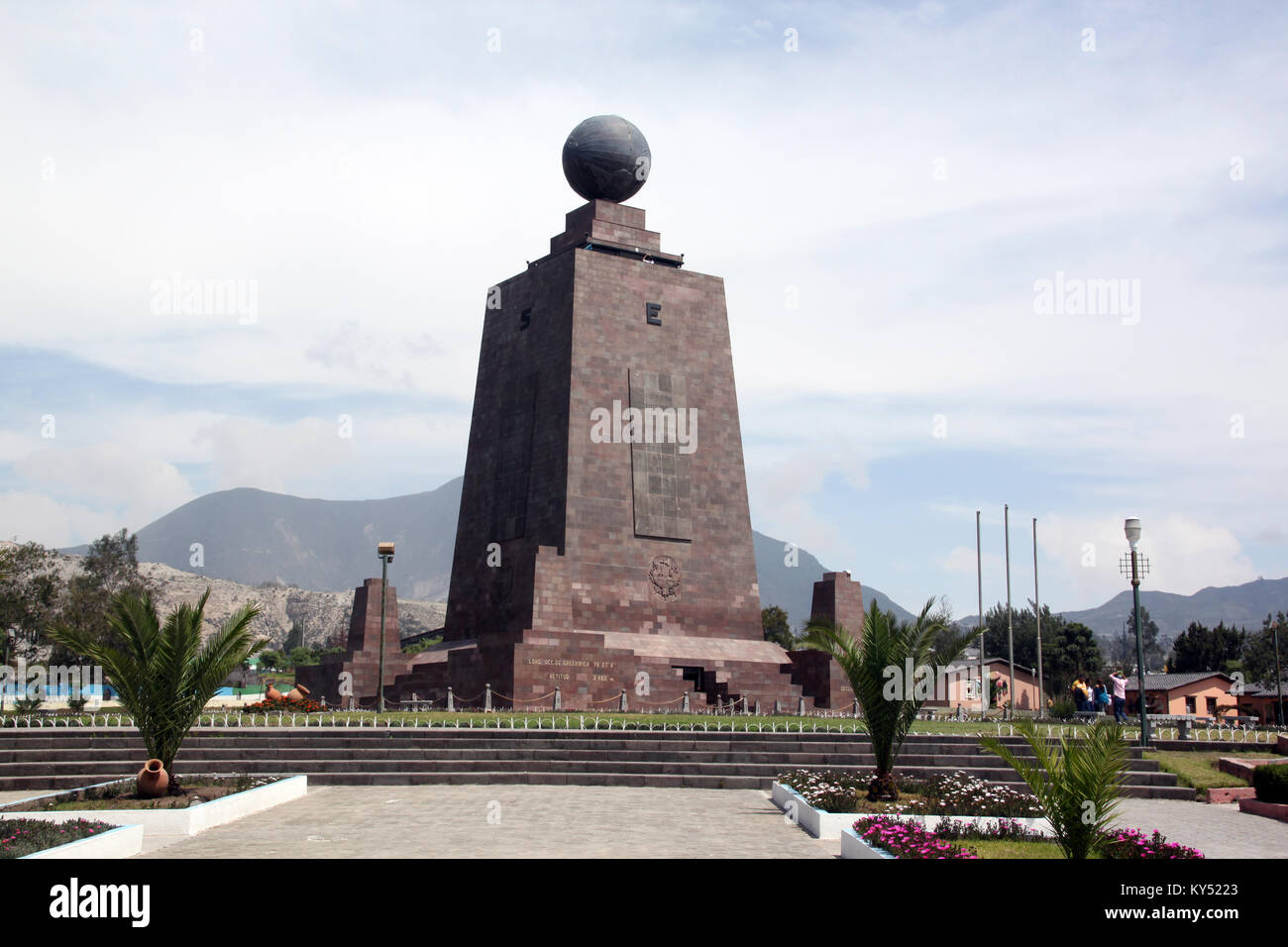 Ecuator hi-res stock photography and images - Alamy