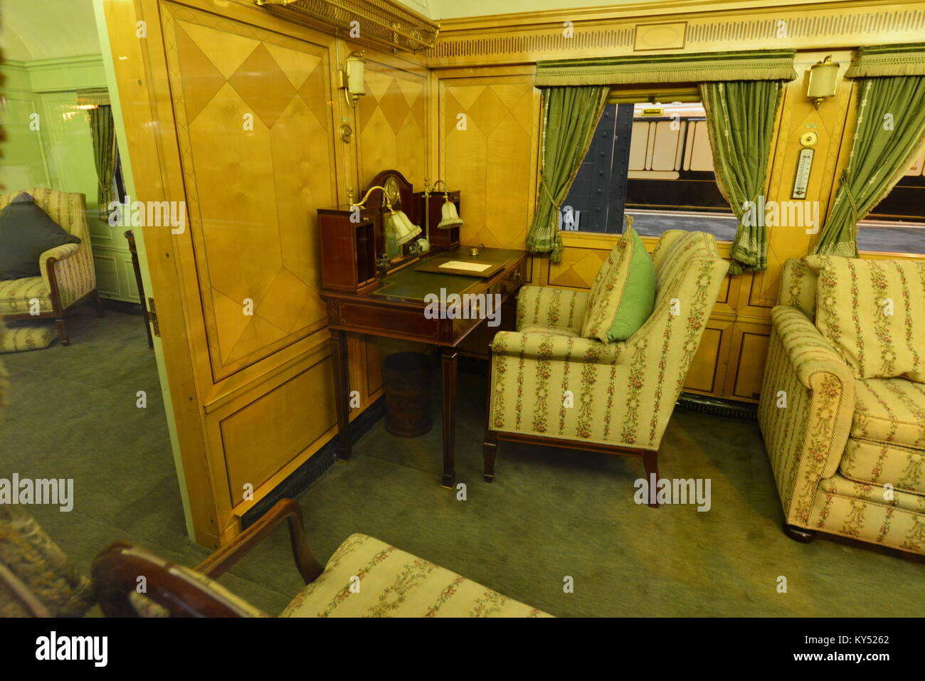 A Royal Carriage at the National Railway Museum Stock Photo - Alamy