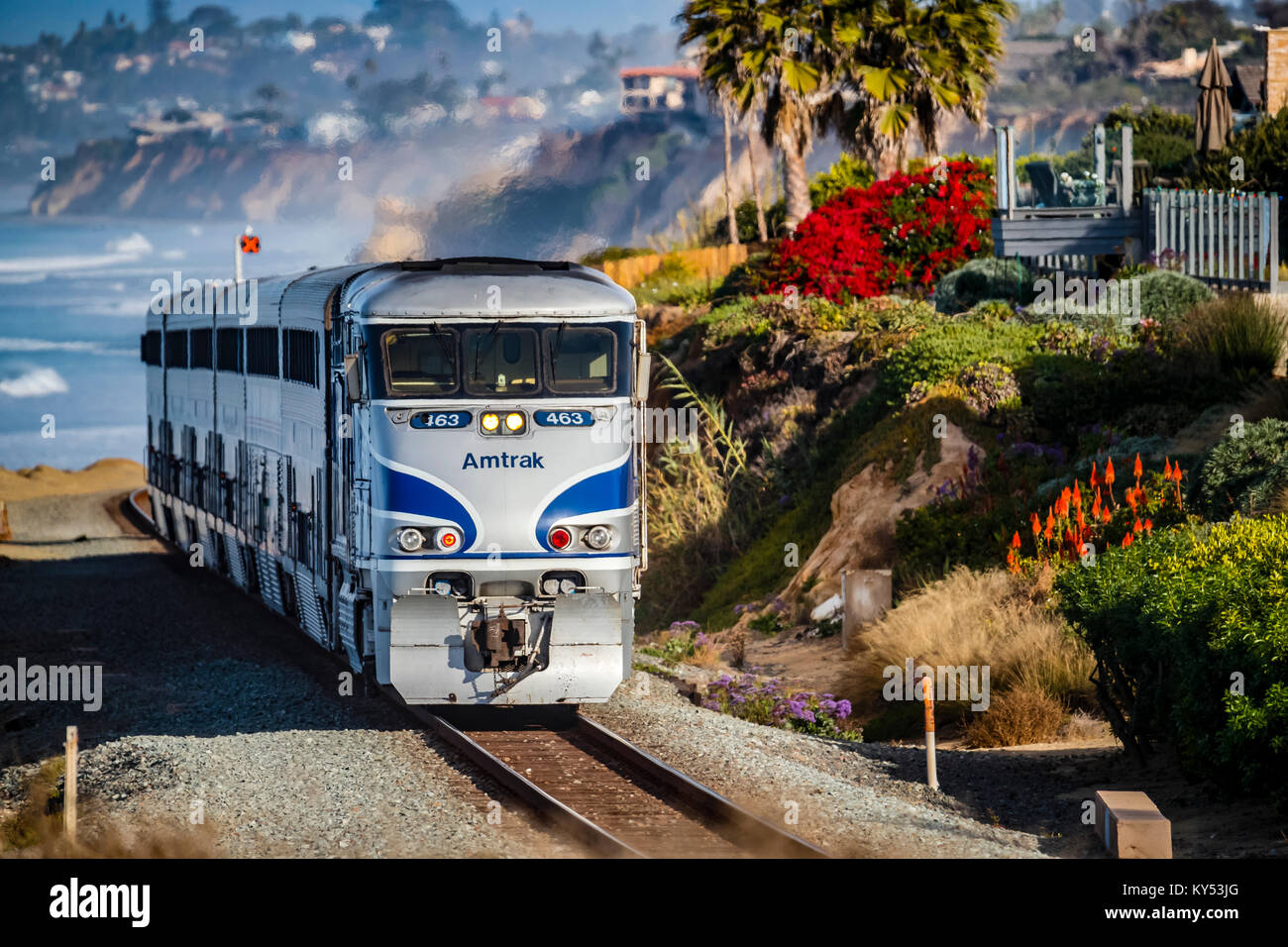 amtrak passenger train on pacific coast rail line Stock Photo - Alamy