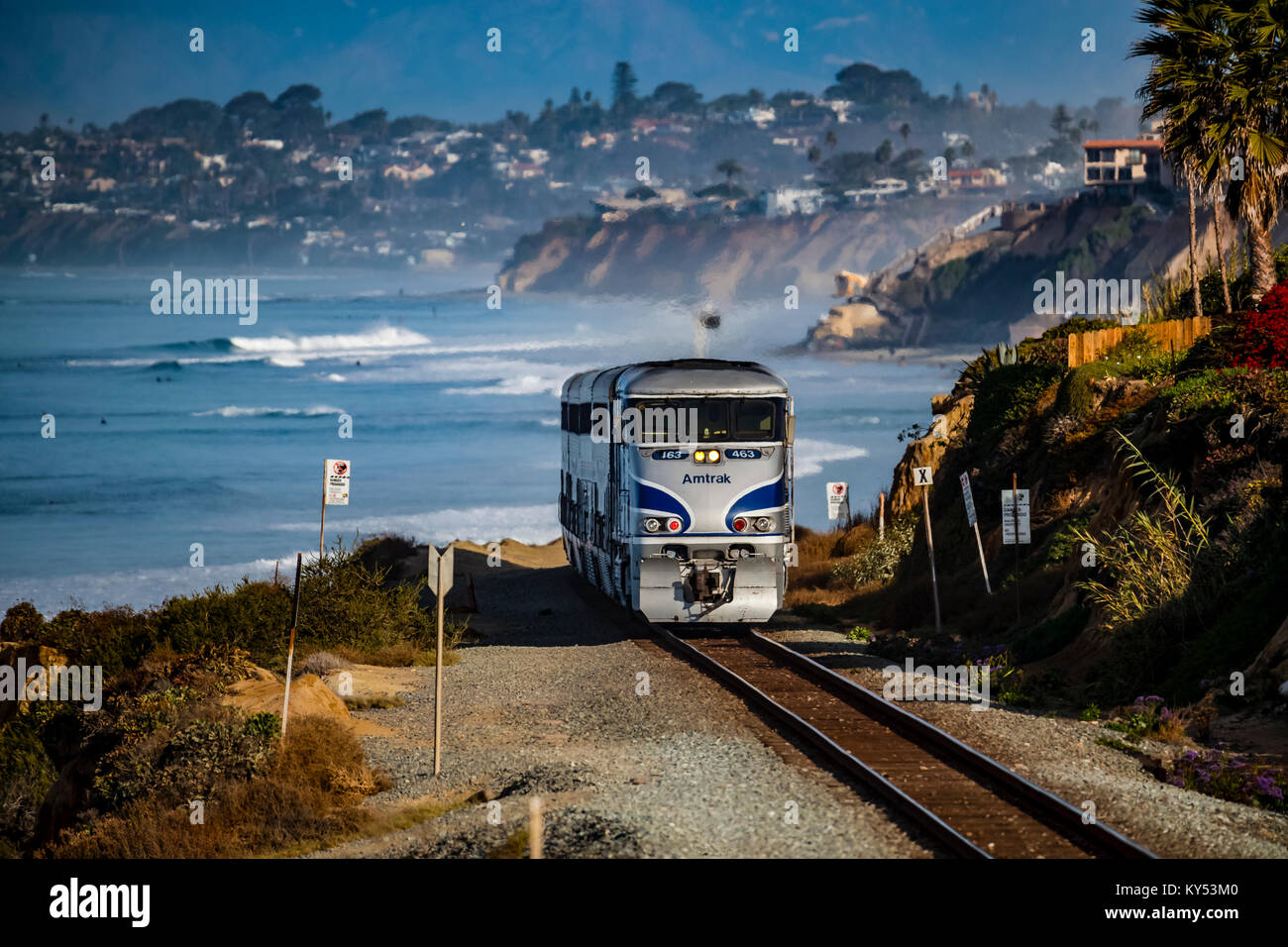 amtrak passenger train on pacific coast rail line Stock Photo - Alamy