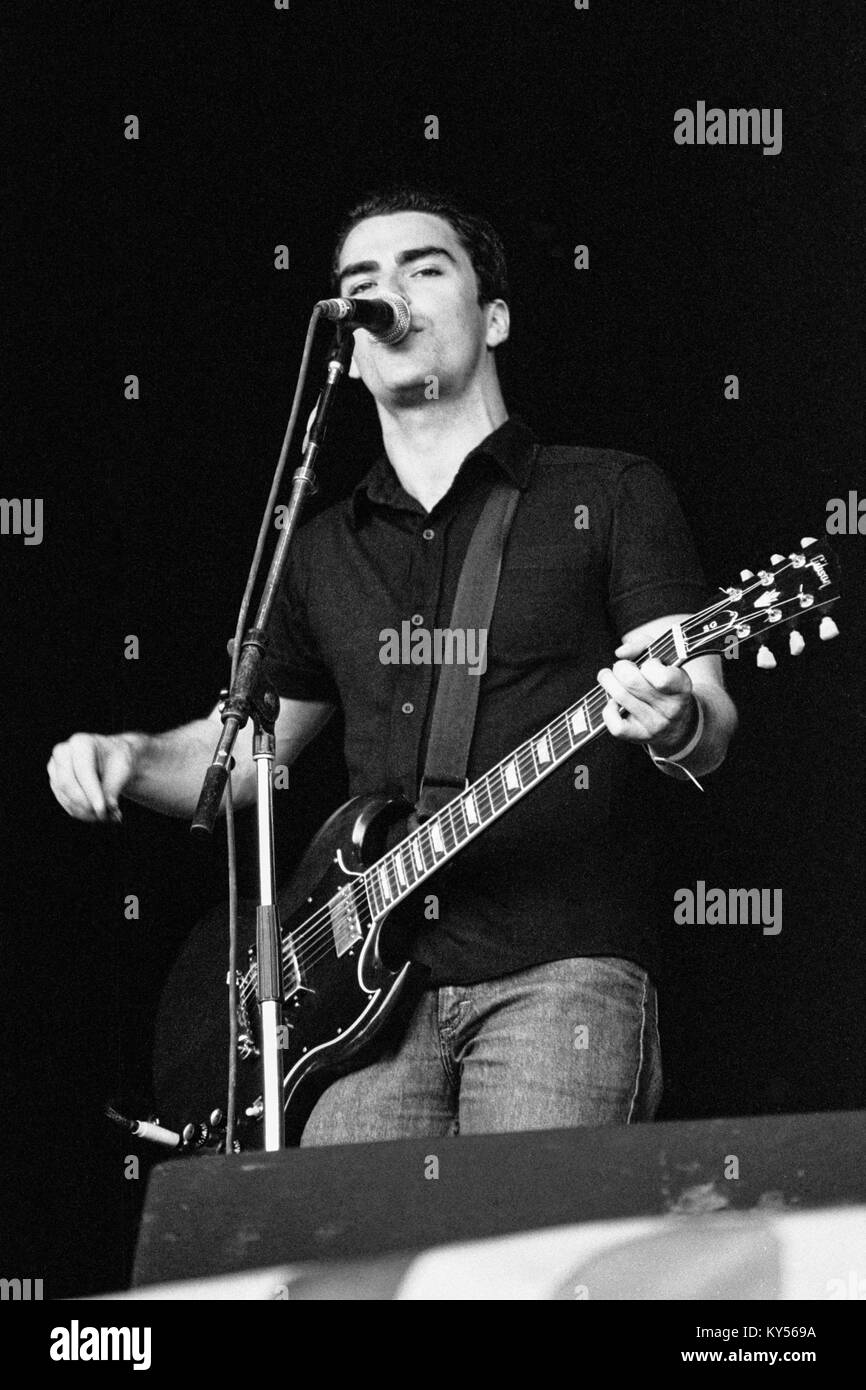 Kelly jones stereophonics 1998 hi-res stock photography and images - Alamy