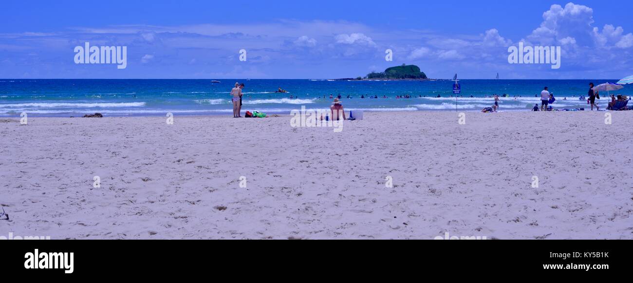 Australian beach scenes hi-res stock photography and images - Alamy