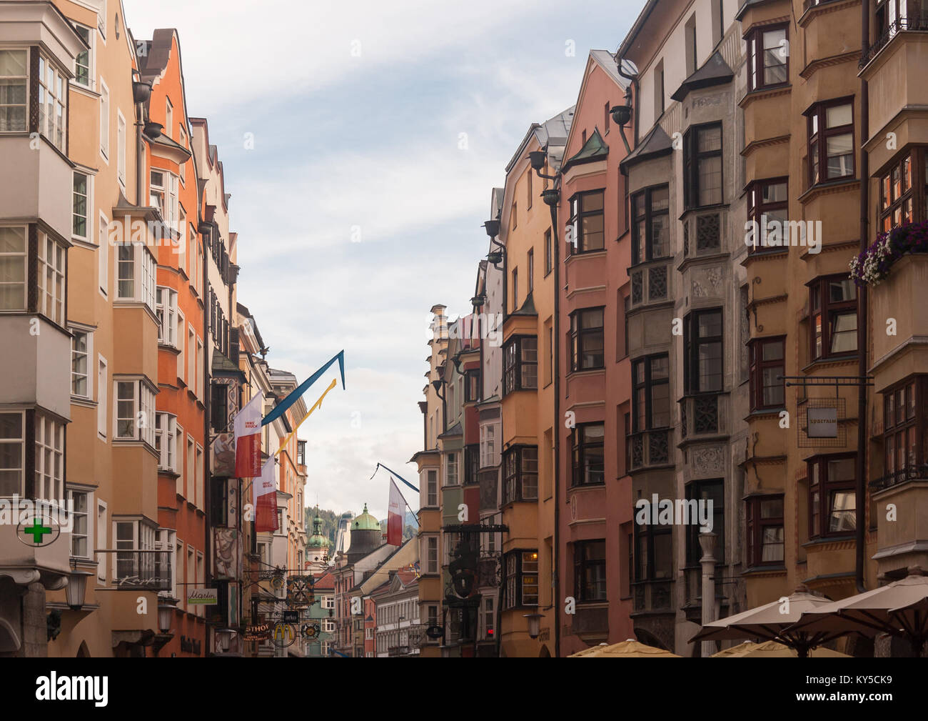Old buildings innsbruck hi-res stock photography and images - Alamy