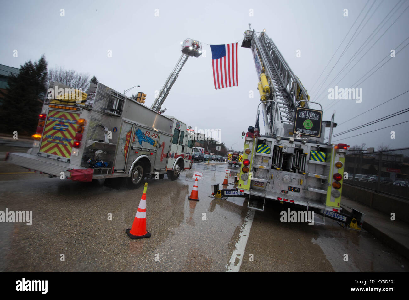 Firefighter funeral 2018 hi-res stock photography and images - Alamy