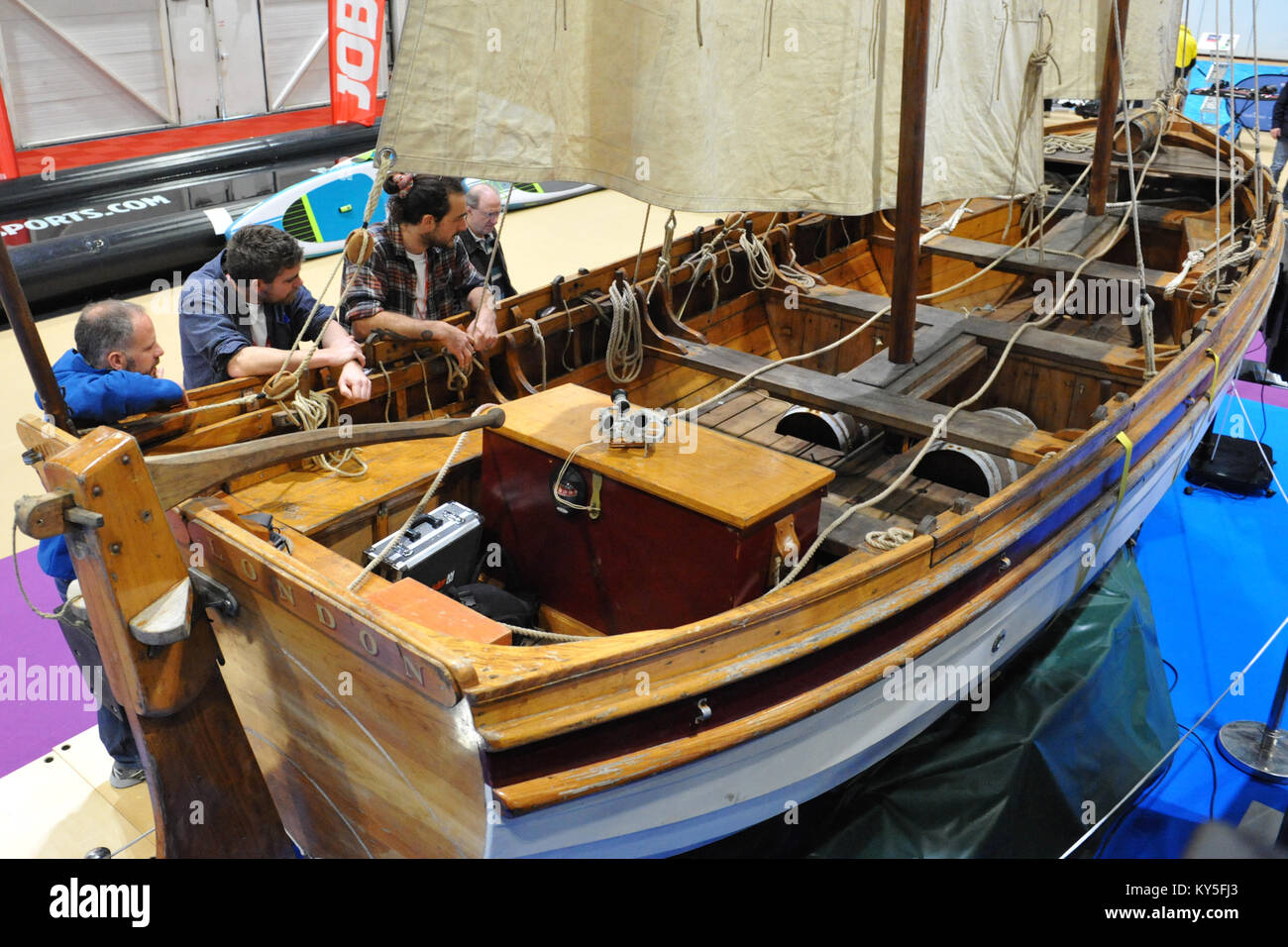 Captain william bligh hi-res stock photography and images - Alamy