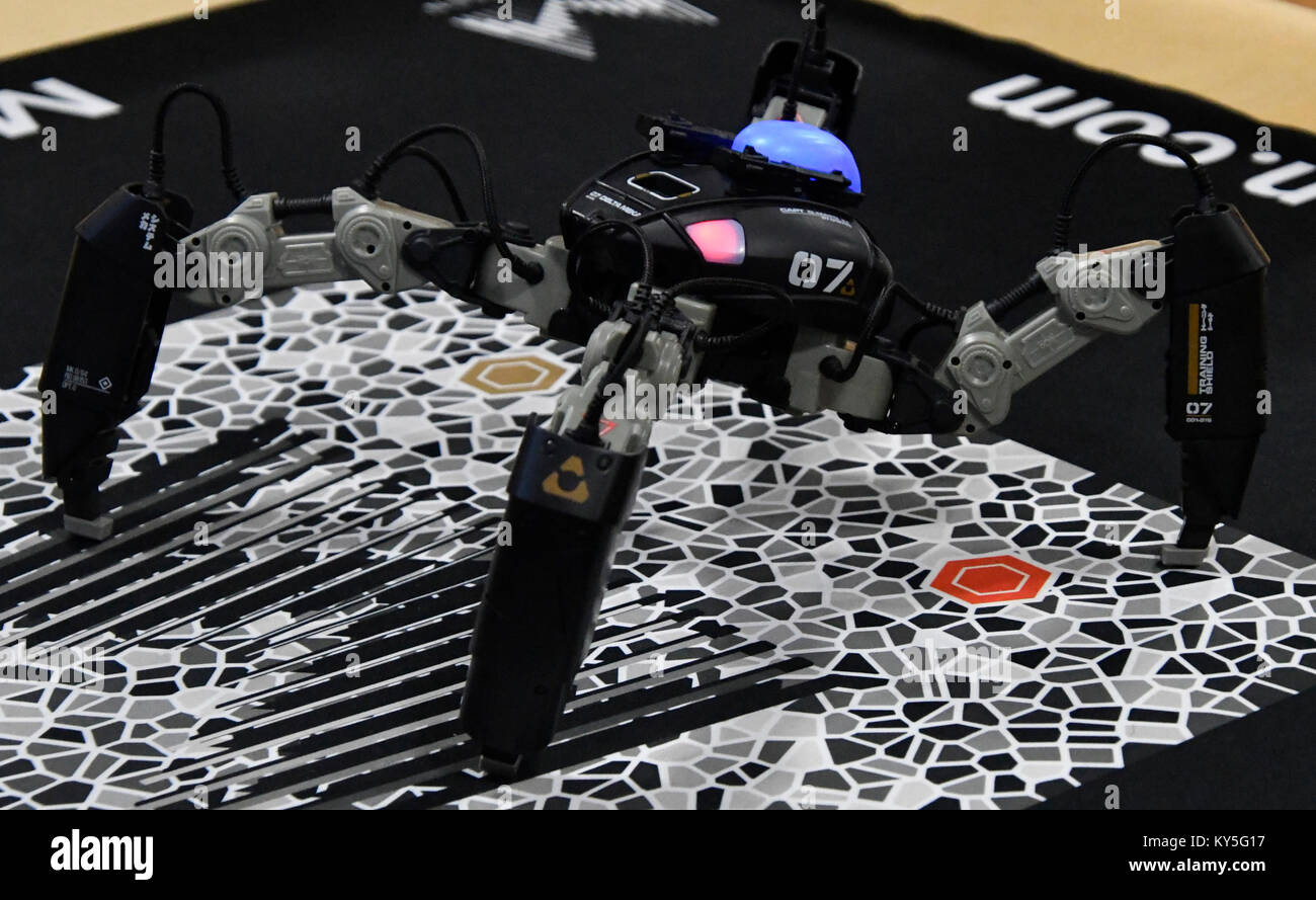 Las Vegas, USA. 12th January, 2018. MekaMon robot entertains the crowd ...