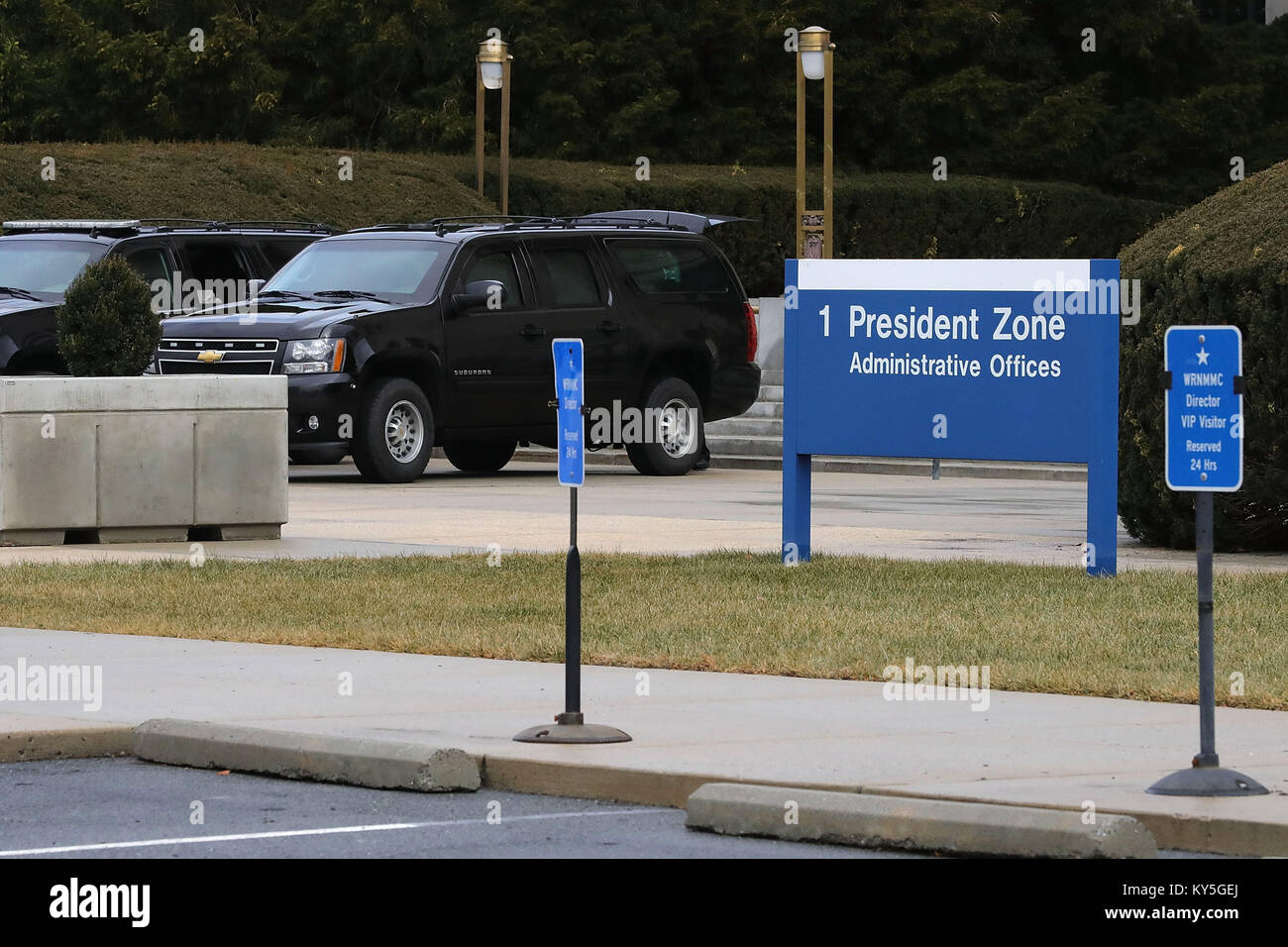 Presidential Motorcade Vehicles High Resolution Stock Photography and ...