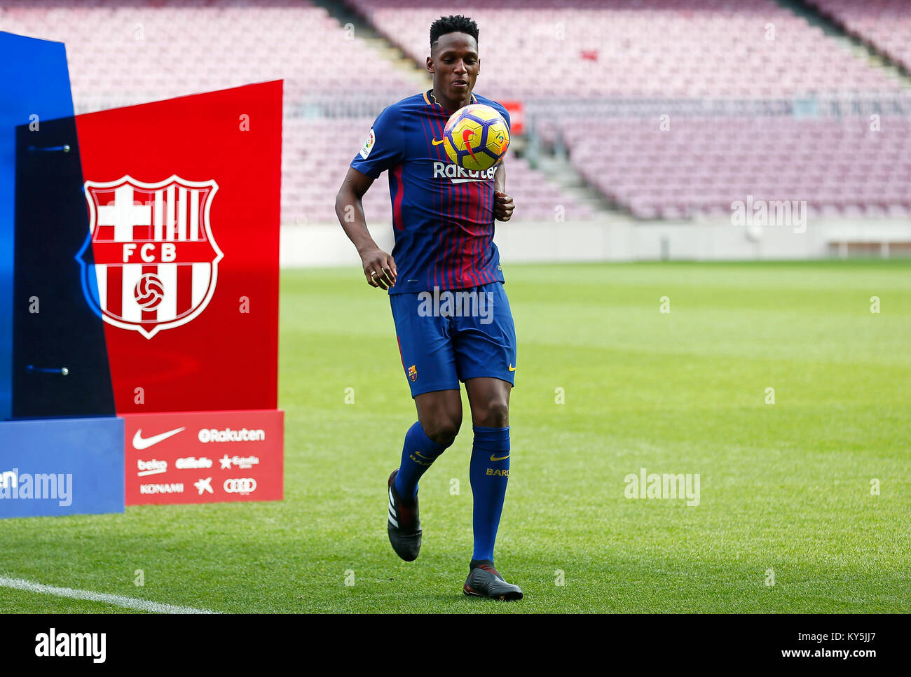 Barcelona, Espana. 13th Jan, 2018. Presentation of Yerry Mina as a new ...