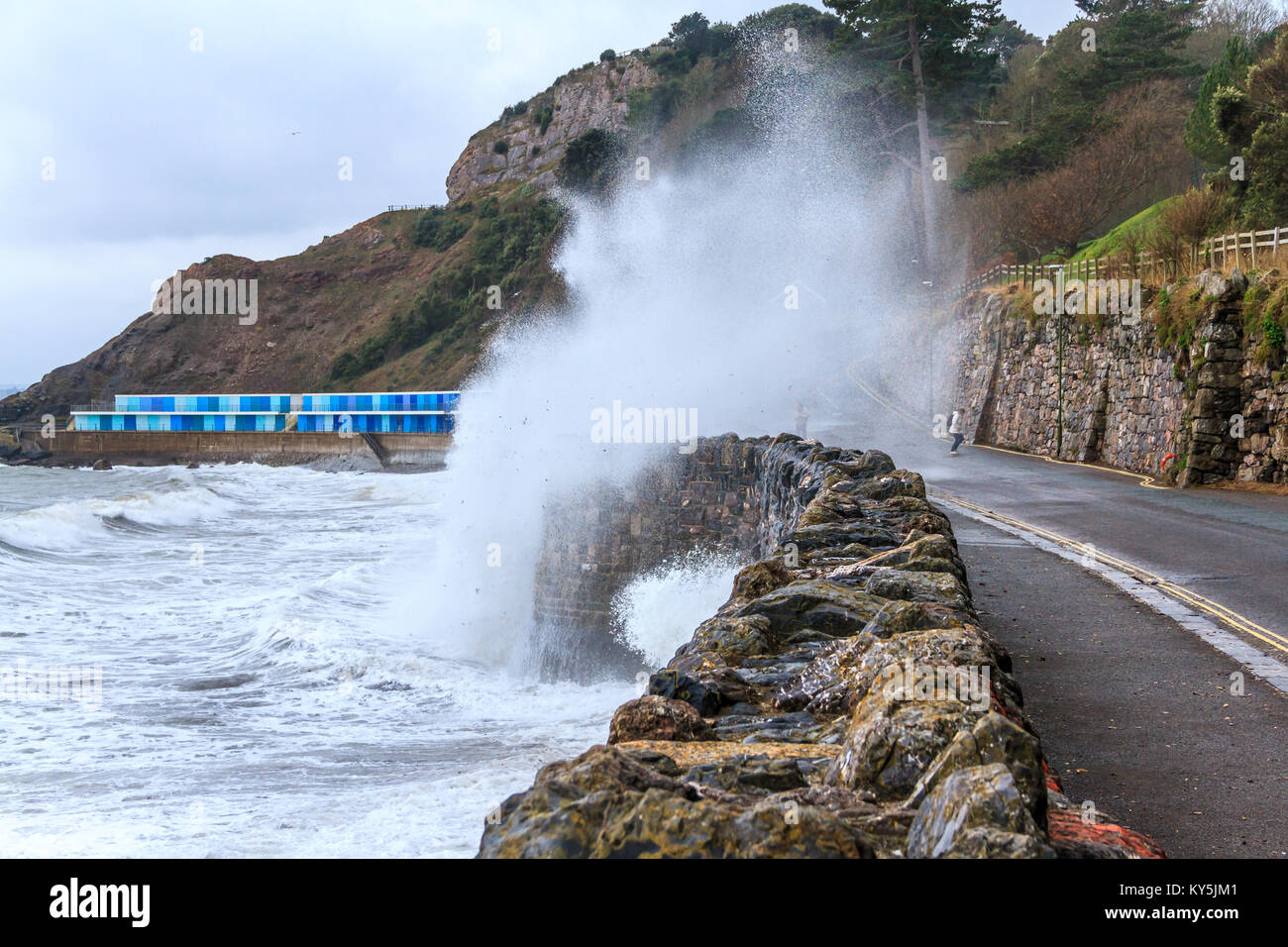 Meadfoot beach in torquay hi-res stock photography and images - Alamy