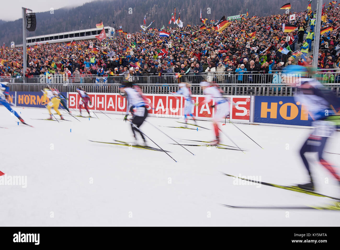 The mass start of the Woman Relay, IBU Biathlon Weltcup, World Cup ...