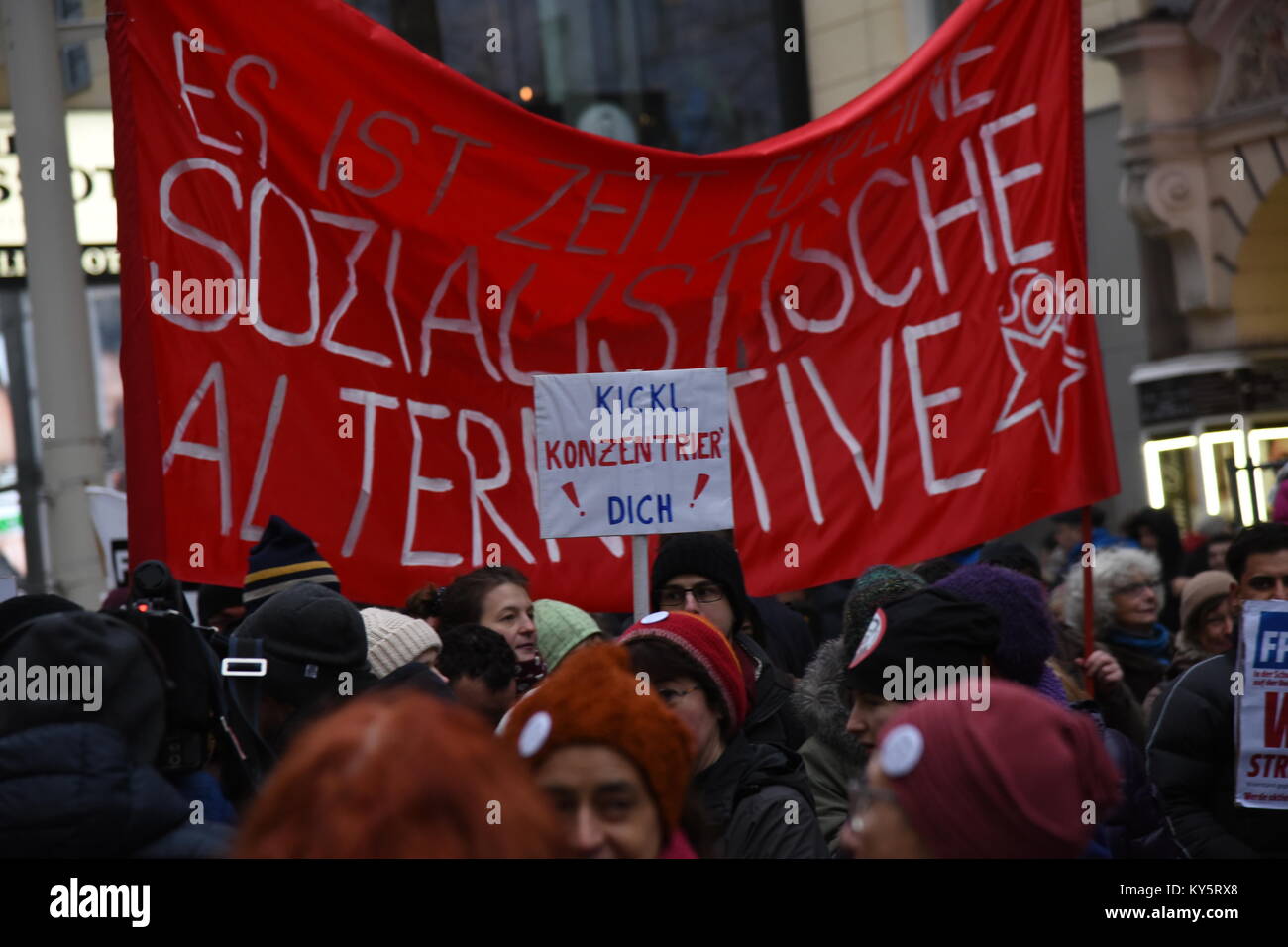 Socialist resistance hi-res stock photography and images - Alamy