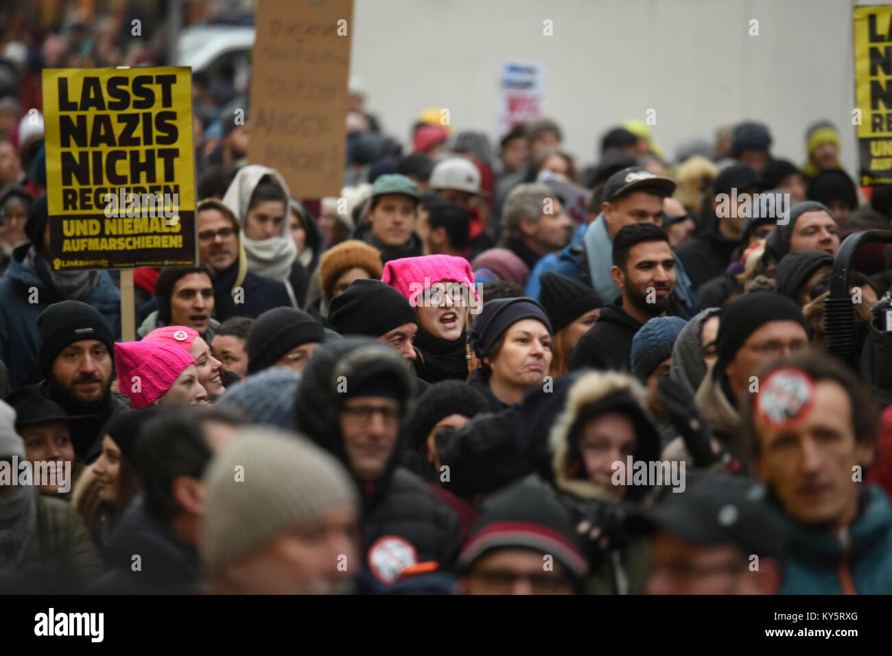 Resistance to nazis hi-res stock photography and images - Alamy