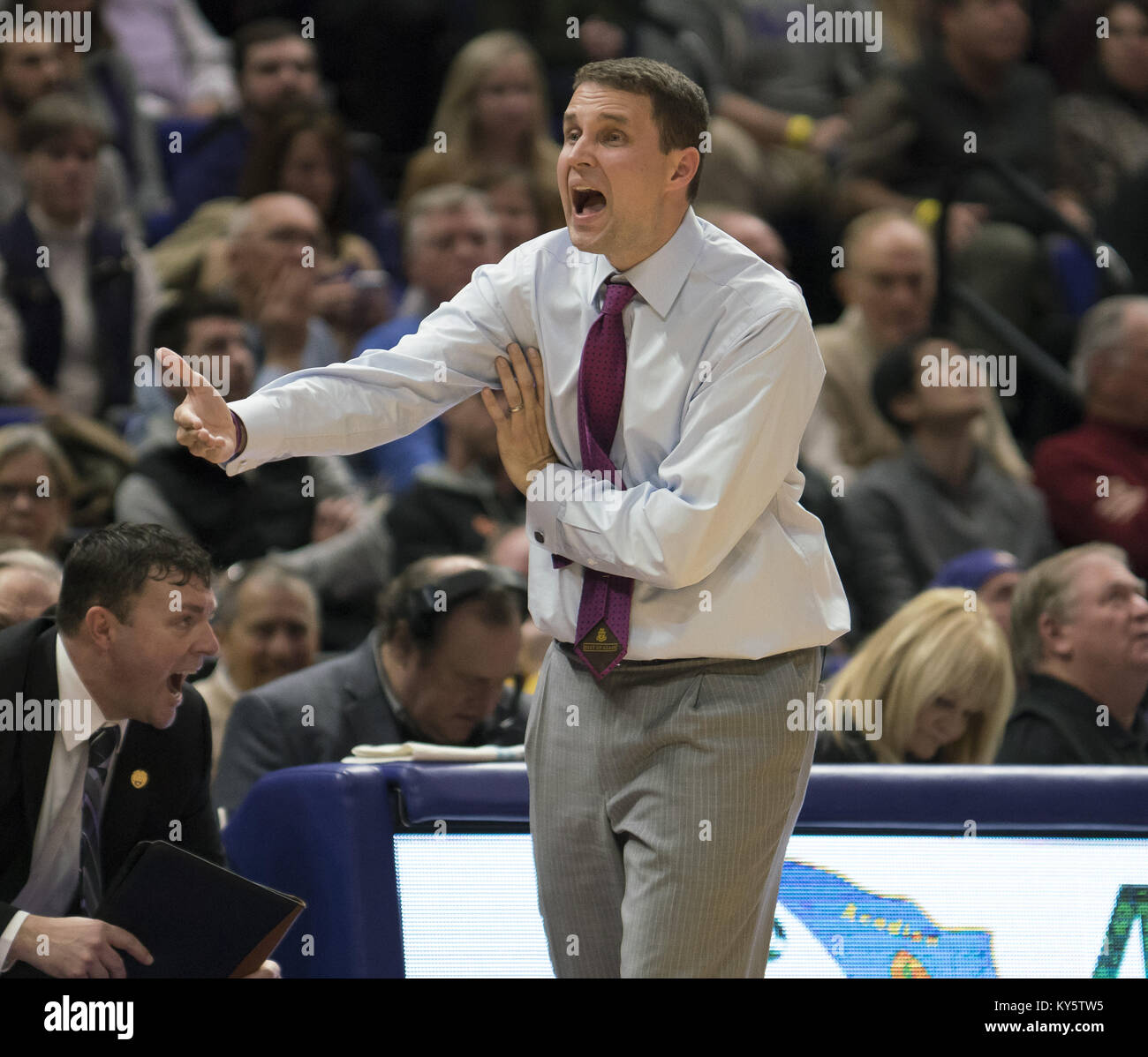 Lsu assembly center hi-res stock photography and images - Alamy