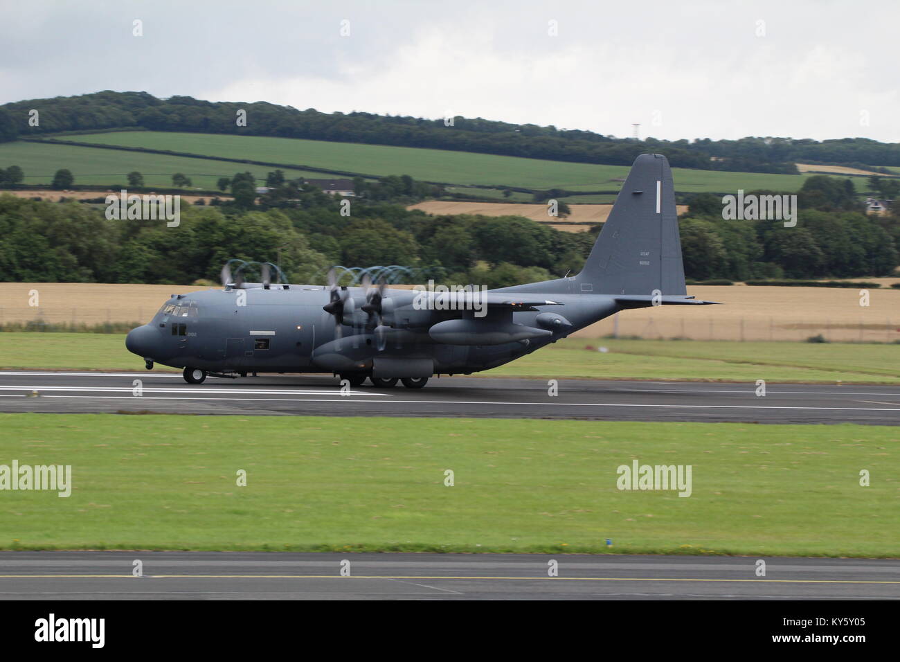 Lockheed hc 130 hercules hi-res stock photography and images - Alamy