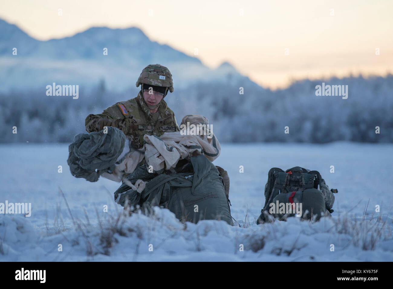 725th brigade support battalion airborne hi-res stock photography and ...