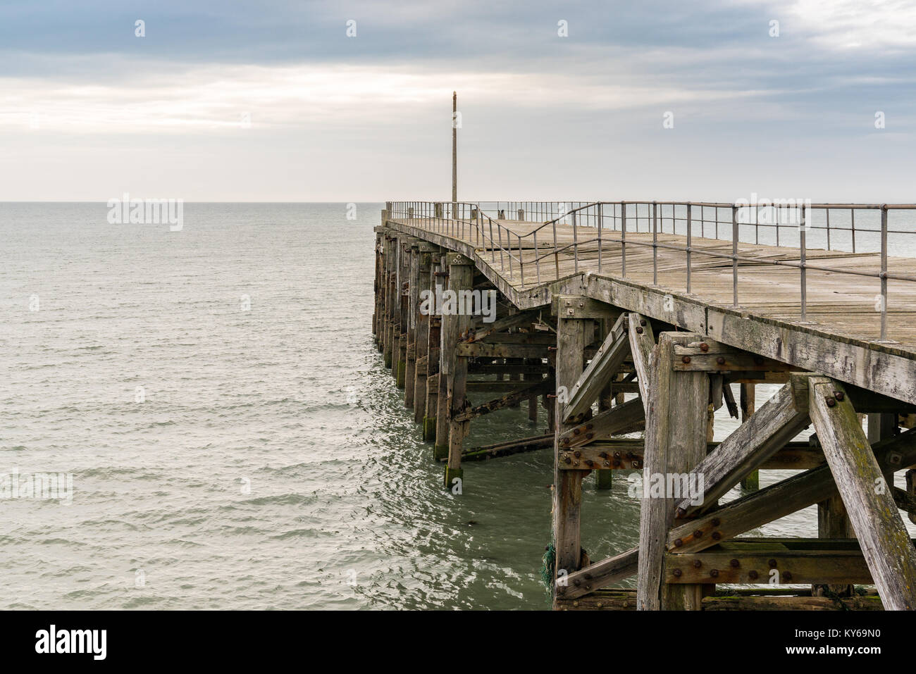 Damaged pier and the sea in Trefor, Gwynedd, Wales, UK Stock Photo - Alamy