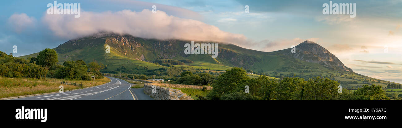 Welsh landscape on the Llyn Peninsula - view towards Yr Eifl and Trefor ...
