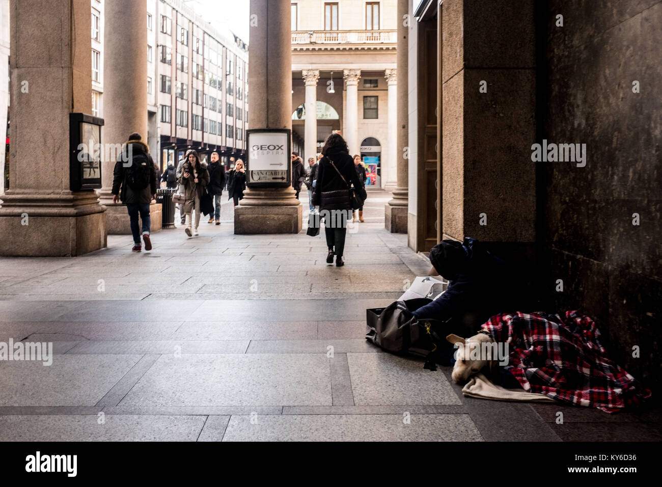 Milano, Italy. 12th Jan, 2018. Homelessness is a huge problem in Milano ...