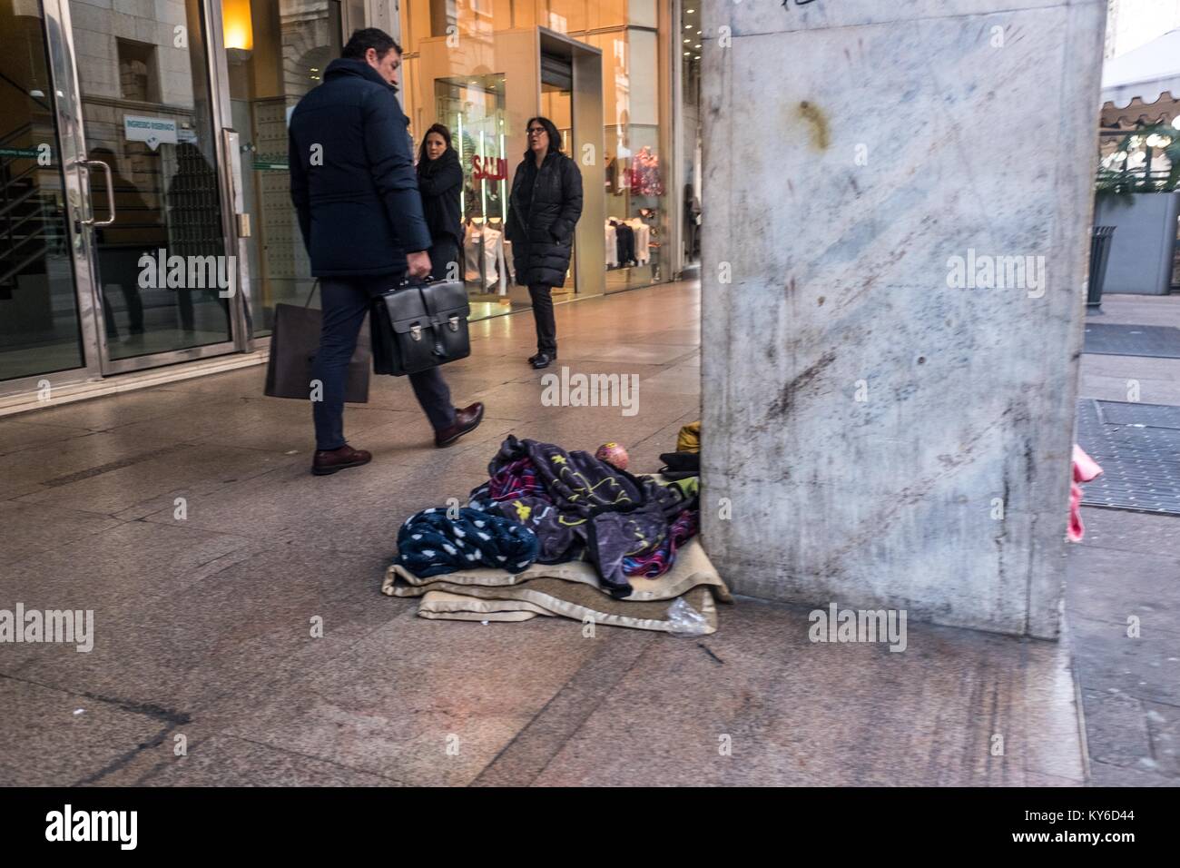 Milano, Italy. 12th Jan, 2018. Homelessness is a huge problem in Milano ...