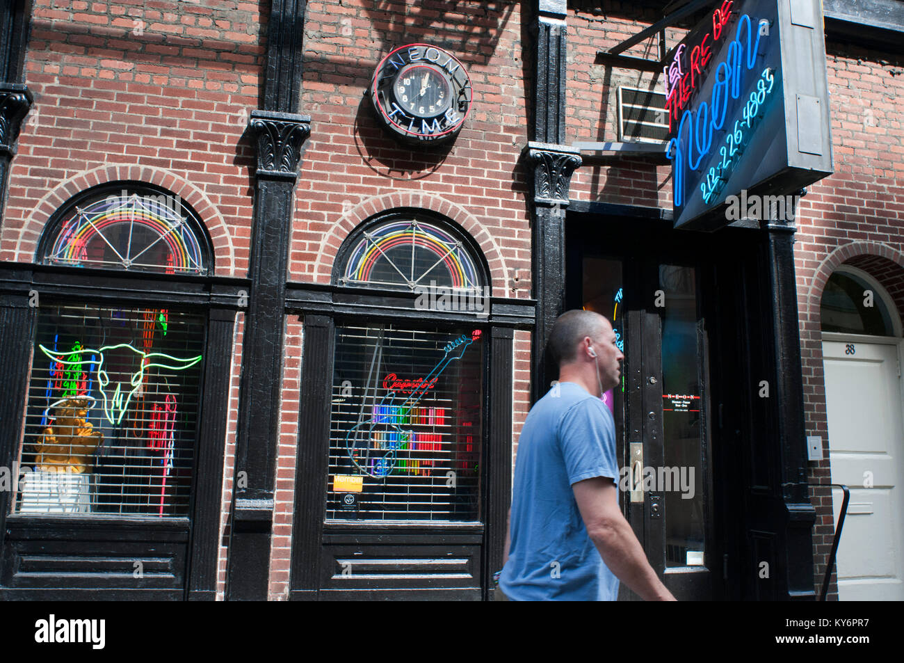 Neon shop in New York. “Let There Be Neon” shop in SOHO New York USA ...