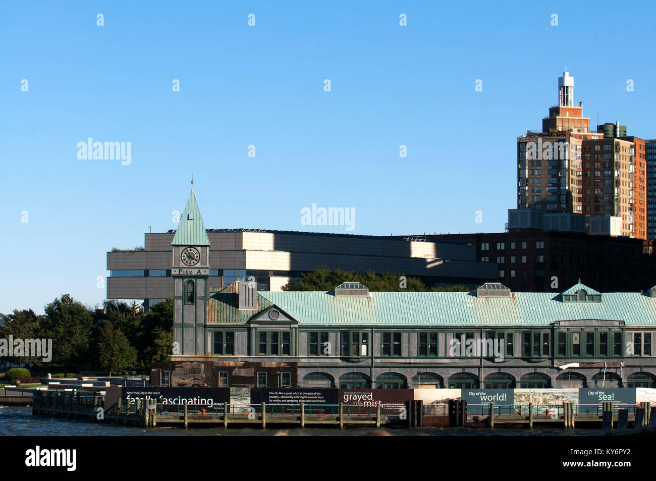 Huge skyscrapers waterfront from Battery Park and Pier A Manhattan New ...