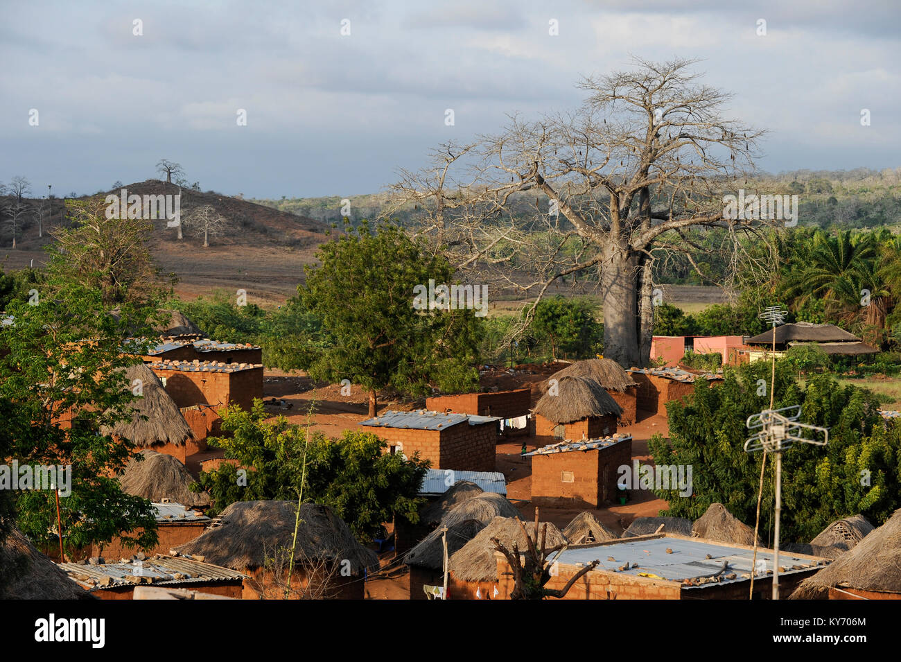 ANGOLA, Cuanza Sul, Cachoeiras do Rio Keve, village with clay huts and ...