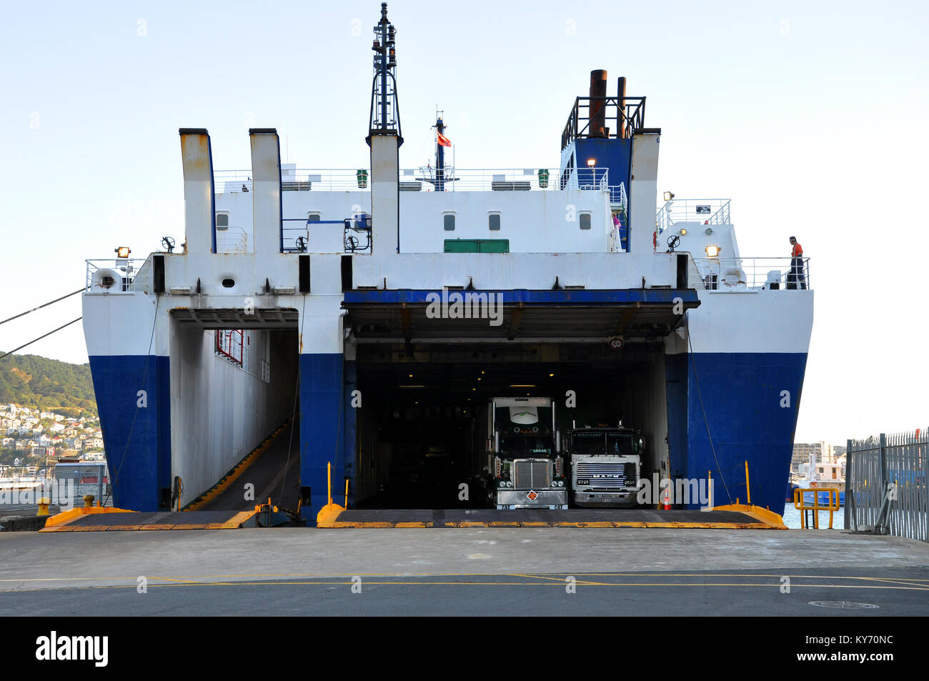 Wellington Ferry Terminal Quay area. Bluebridge roll on roll off ...