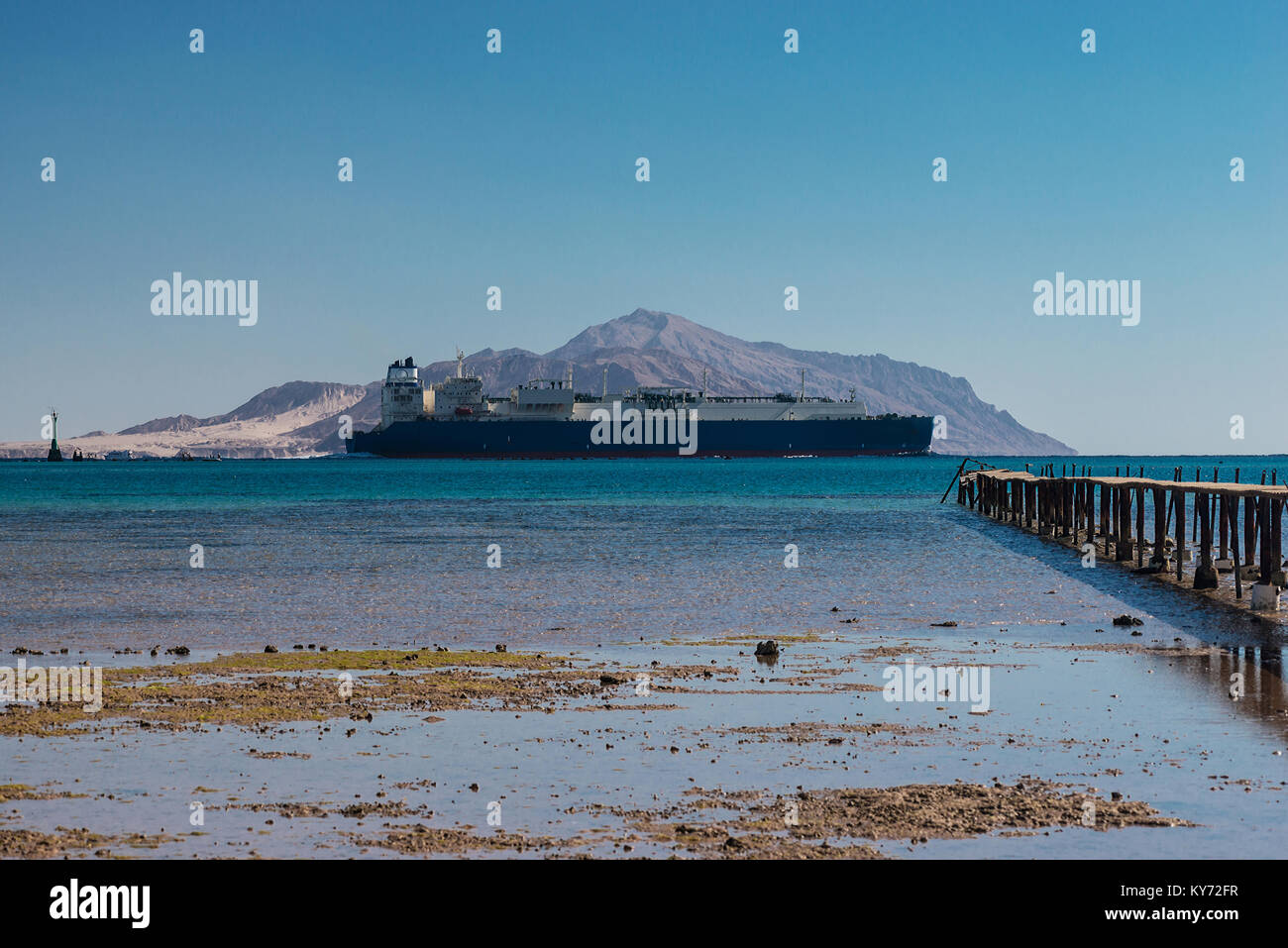 Cargo ship sailing in the Red Sea Stock Photo - Alamy