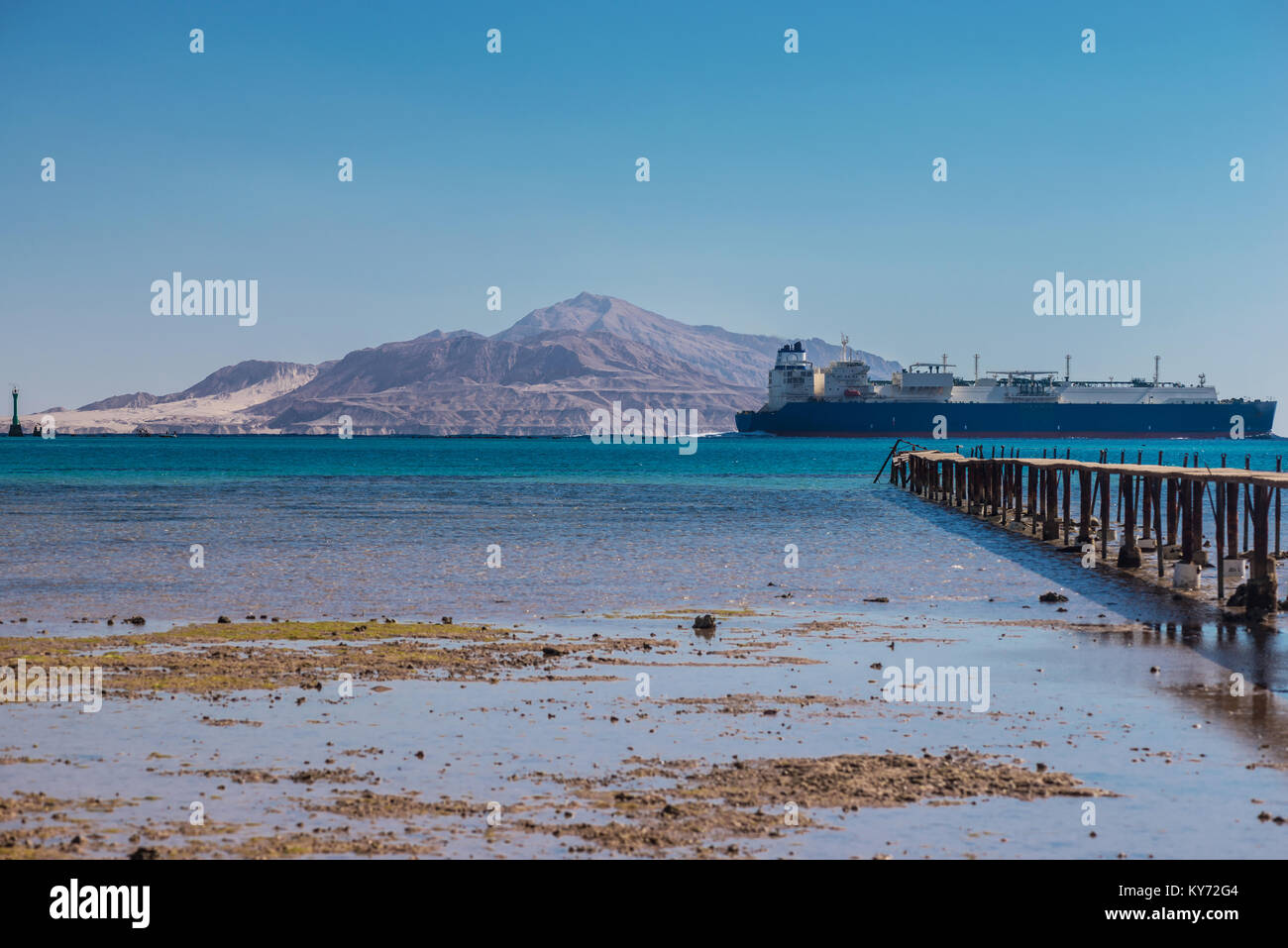 Cargo ship sailing in the Red Sea Stock Photo - Alamy