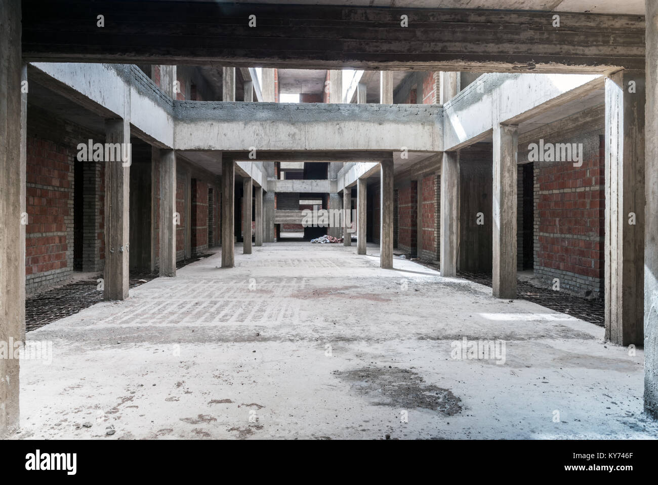 Interior of unfinished building. Iuncompleted building Stock Photo - Alamy