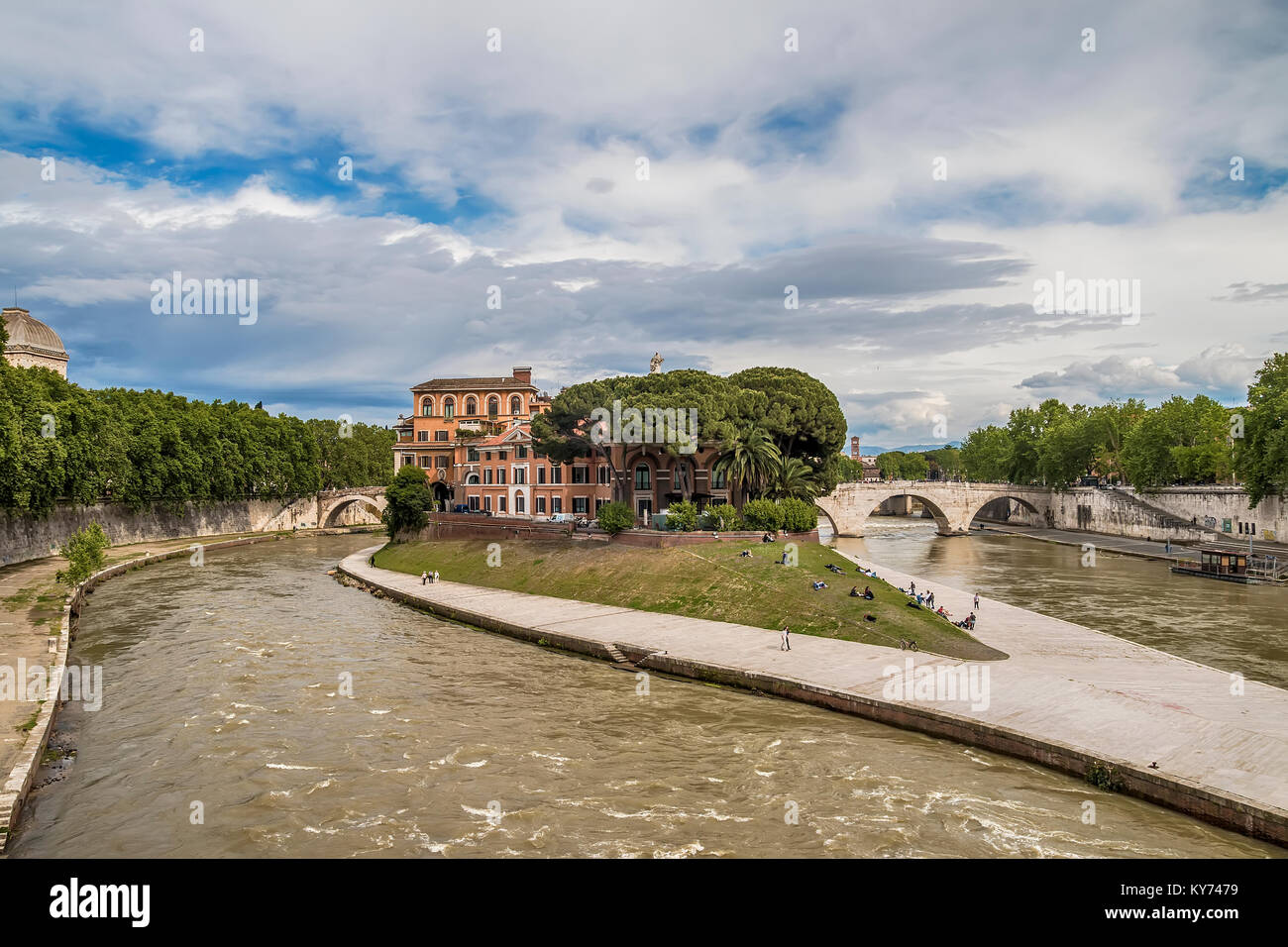Tiber river nature hi-res stock photography and images - Alamy