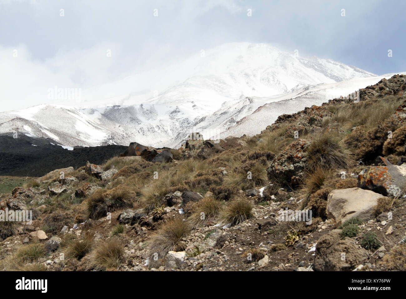 Peak of volcano Damavand in Iran Stock Photo - Alamy