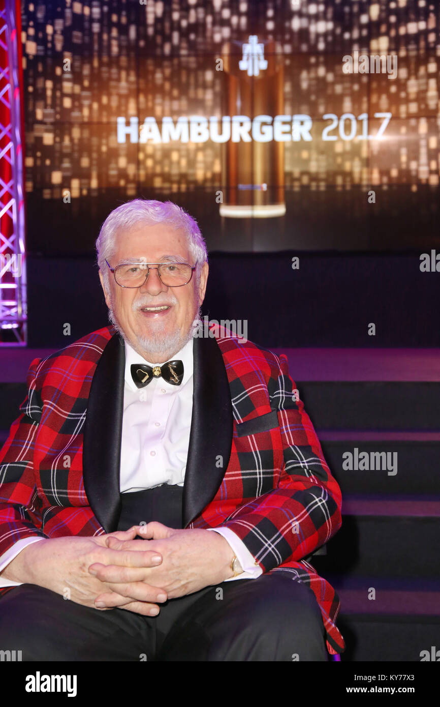 Hamburg mayor Olaf Scholz lend the Hamburg citizen of the year award at ...