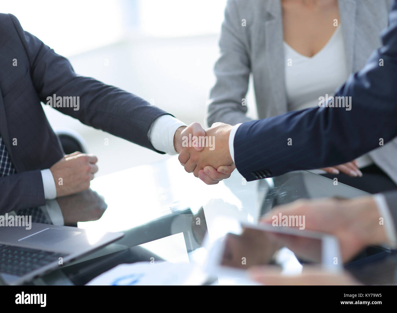 confident handshake of business partners Stock Photo - Alamy