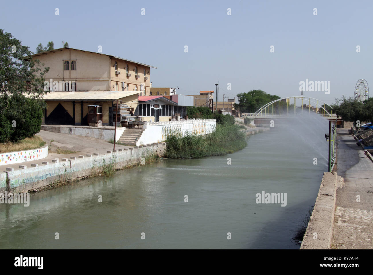 Restaurant and bridge on the river in Shush, Iran Stock Photo - Alamy