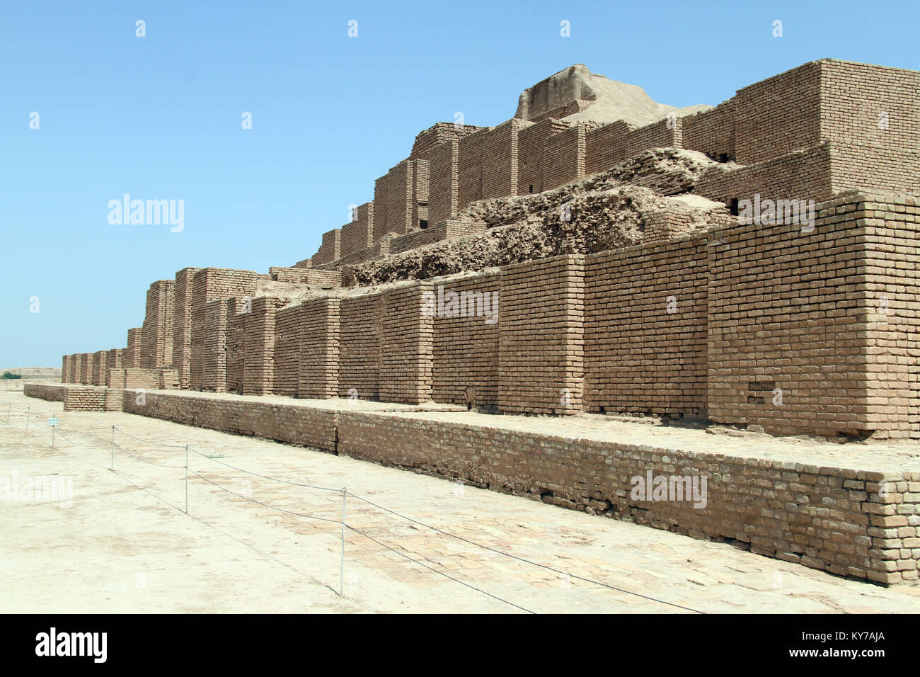 Brick ziggurat Choqa Zanbil near Shush, Iran Stock Photo - Alamy